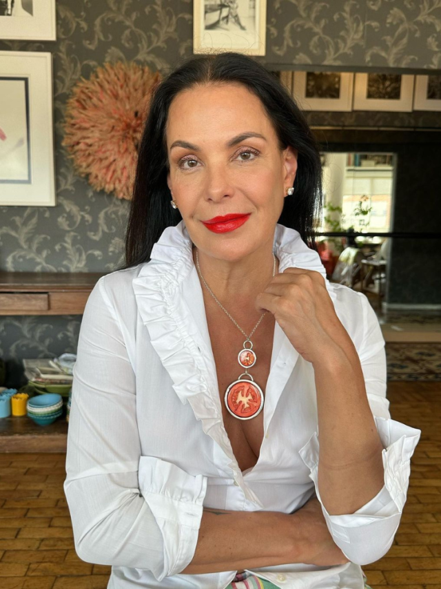 Atriz Carolina Ferraz faz desabafo sobre positividade tóxica | Web ...