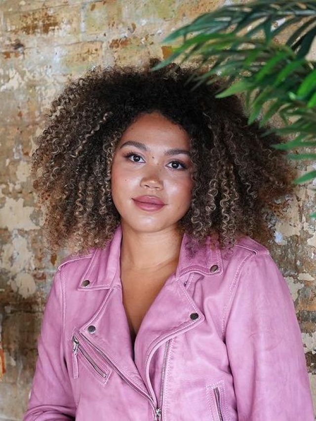 Ruby Barker revela que teve surtos psicóticos após gravar “Bridgerton ...