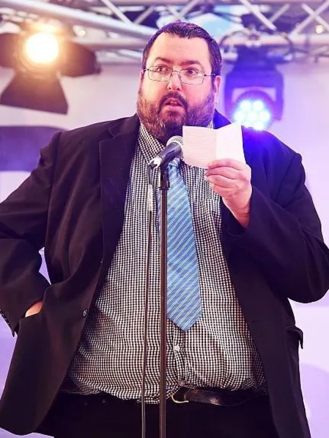 Morre Ewen MacIntosh, o Keith do “The Office” britânico, aos 50 anos ...