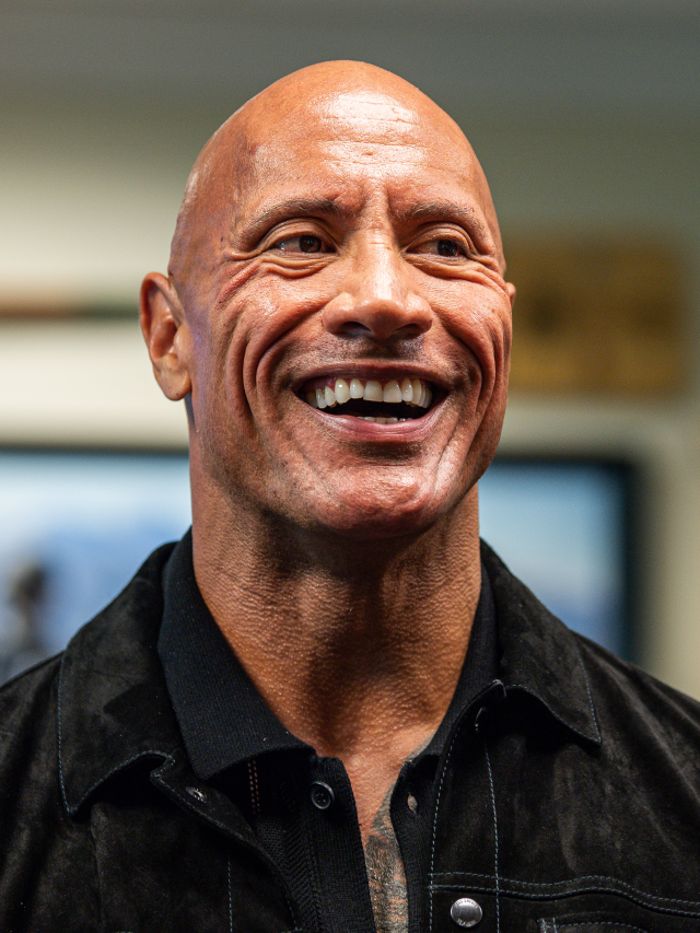 Dwayne Johnson aparece com cabelo em imagem de novo filme; veja | Web ...
