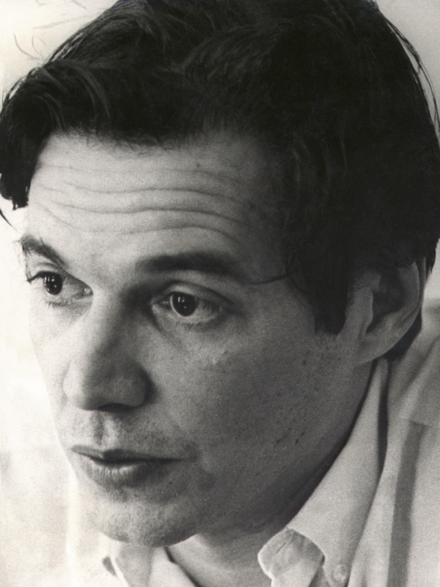 Relembre sucessos de Tom Jobim, ícone da bossa nova | Web Stories CNN ...