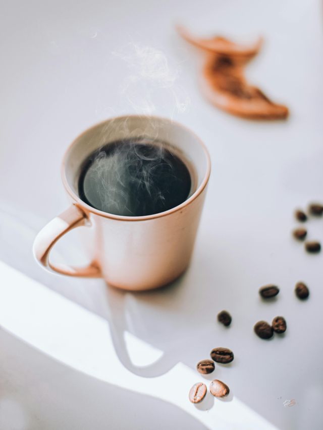 Preço do café salta 77% em um ano na inflação de março, mostra IBGE ...