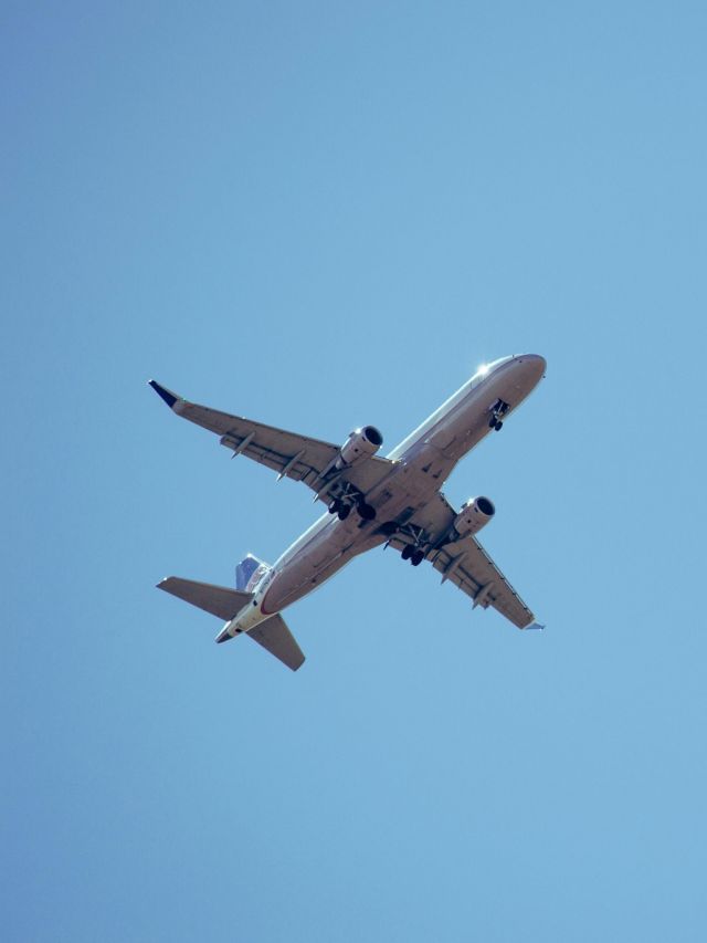 Conheça as rotas de voo mais turbulentas do mundo em 2025 | Web Stories ...